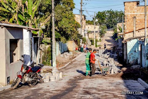 Paraguai: ruas estão recebendo calçamento em bloquete